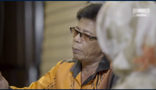 “Sapu Bekas Tayar Kereta & Cium, Begitulah Tahap Rindunya Pada Bapa. AR ...