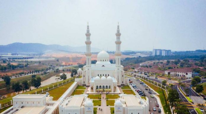 Wakafkan Masjid Jutaan Ringgit, Mahu Dikebumi Di Rumah Allah,” Ini ...