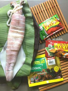 Nasi Ayam Paling Simple, Tapi Rasanya Memang Terlajak Sedap! - KELUARGA