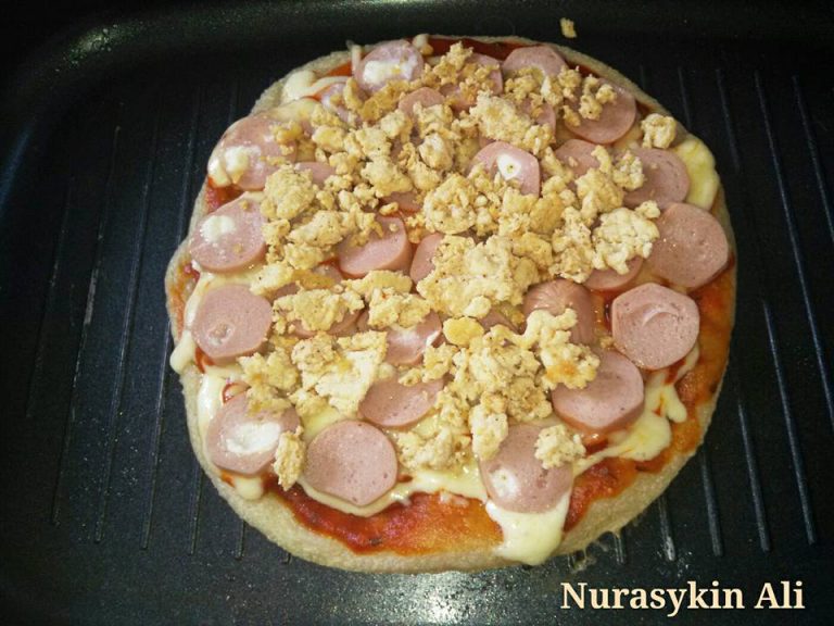 Roti Heaven Ala Pizza Terlajak Mudah, Ringkas Je Cara Buat. Makan Panas ...