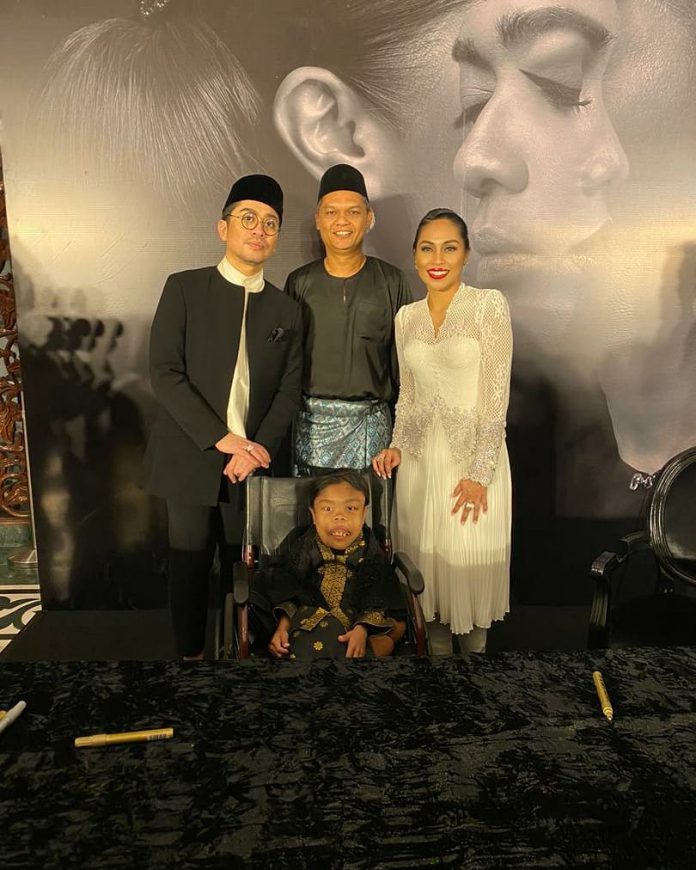 “Pegang Wajah Saya, Ganti Deria Mata Yang Hilang.” Cara Datuk Rizalman ...