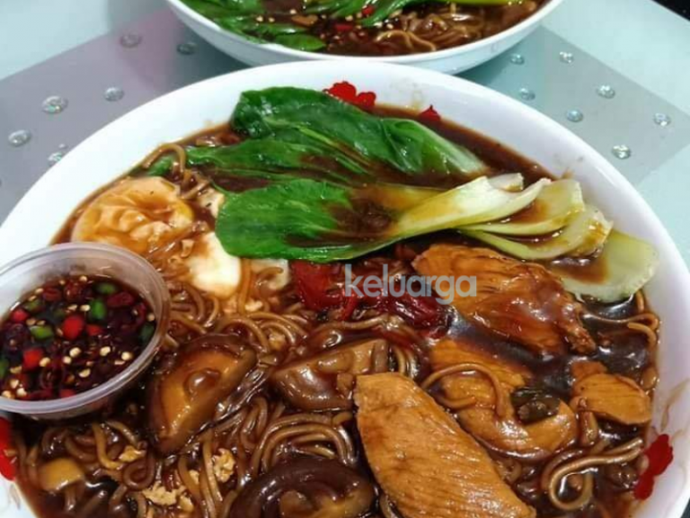 Begini Cara Buat Resipi Yee Mee Sizzling. Mudah Jer Tapi Sedap Macam ...