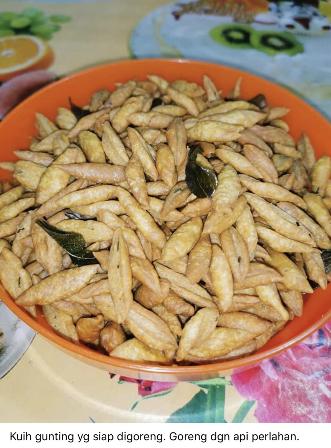 Cara Mudah Dan Sedap Nak Buat Kuih Gunting Legend. Mesti Cuba!