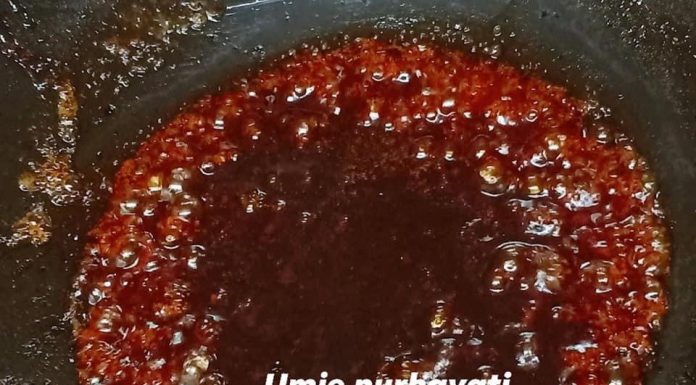 Ibu Ini Guna Roti Dengan Sapuan Jem Buat Potluck Hari Raya Sekolah Anak ...