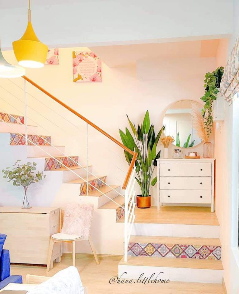 Transformasi Tangga Buat DIY, Dari Suram Nampak Ceria. Ramai Suka ...