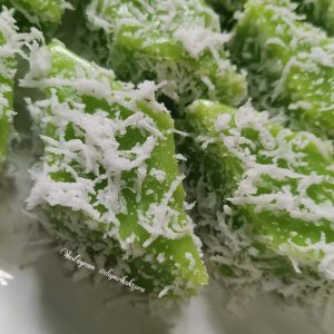 Kuih Legend Kaswi Pandan. Nak Nampak Licin & Cantik, Ni Panduannya!