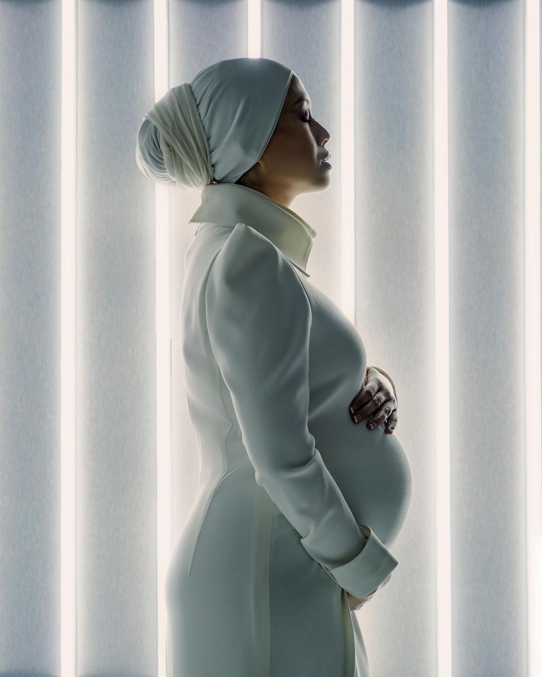 “Tuhan Beri Nikmat Indah Sekali Lagi Di Usia Sekarang." Azrinaz Hamil ...