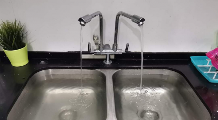 Tukang Paip Ni Kongsi Tip Elak Sinki Tersumbat. Tadah Air Penuh ...