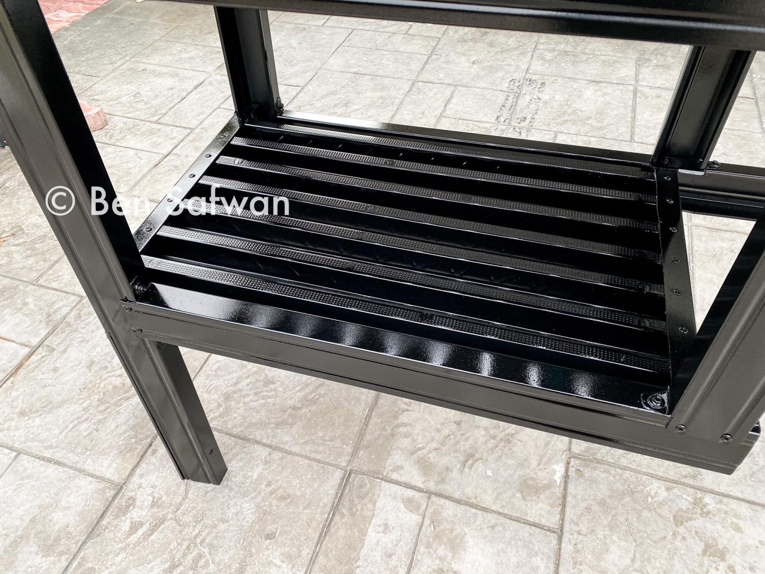 DIY Rak Outdoor. Lelaki Ni Buat Guna Besi C Channel Je Pun, Tapi ...