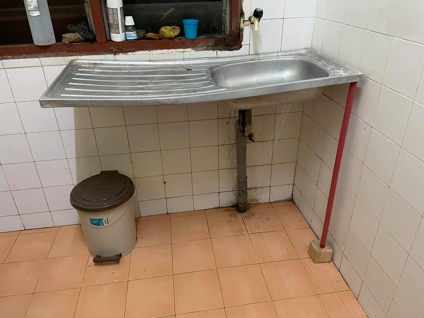 Buat Rak Sinki Guna Kayu Pine, Jimat Pun Jimat & Tahan Lama. Tukang ...