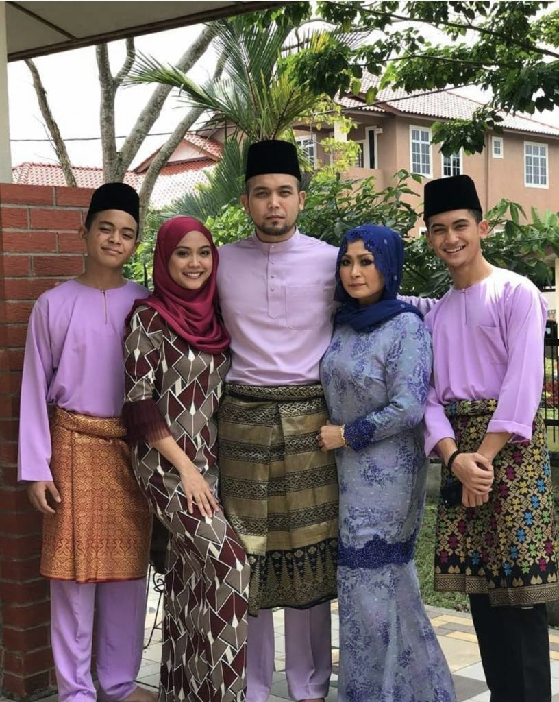 ”Alhamdulillah Dapat Pangkat Nenda Sudah, Muda Lagi." Liza Abdullah ...