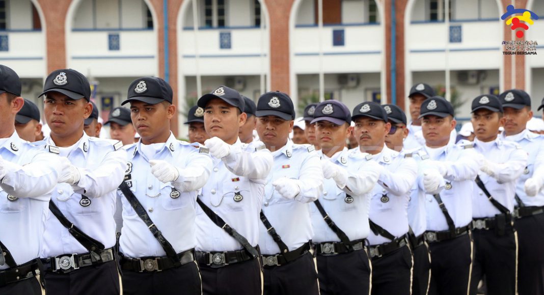 Bahang Hari Kebangsaan Ke 65 Kian Terasa, Koleksi Foto PDRM Bikin ...