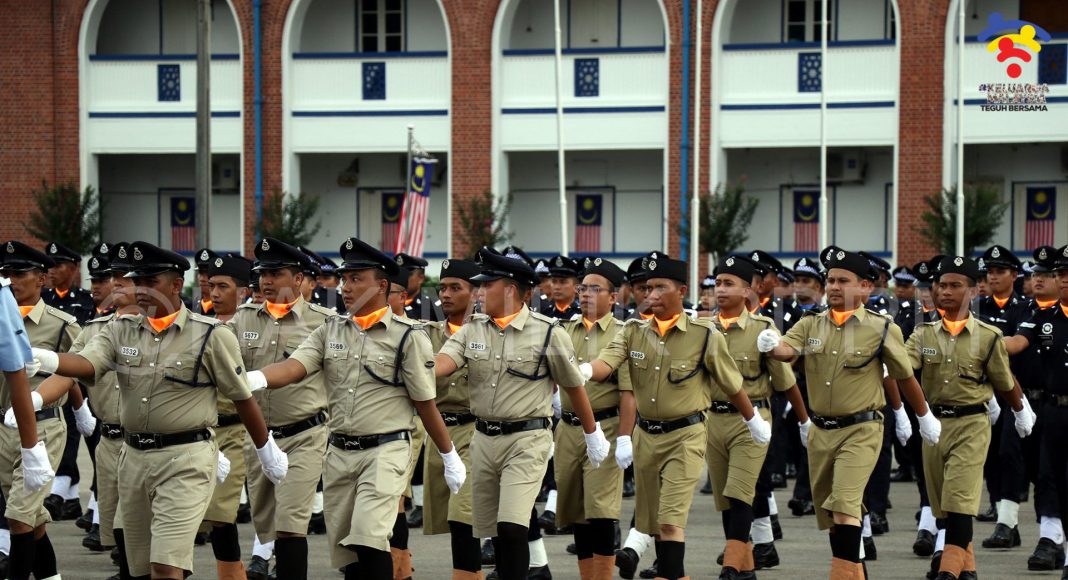 Bahang Hari Kebangsaan Ke 65 Kian Terasa, Koleksi Foto PDRM Bikin ...