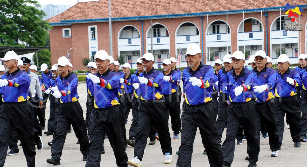 Bahang Hari Kebangsaan Ke 65 Kian Terasa, Koleksi Foto PDRM Bikin ...