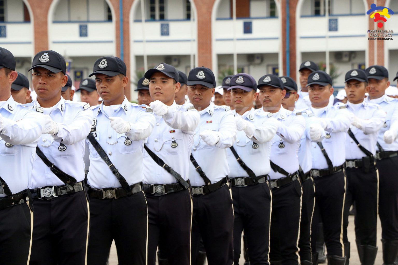 Bahang Hari Kebangsaan Ke 65 Kian Terasa, Koleksi Foto PDRM Bikin ...