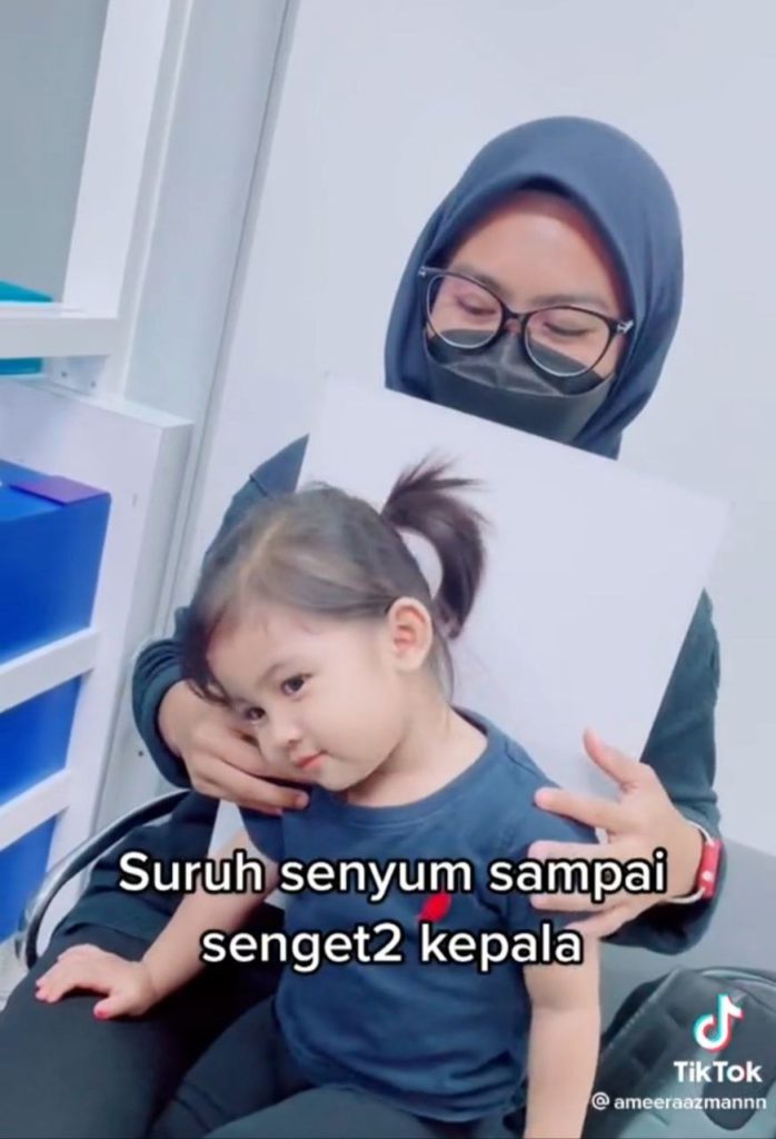 "Suruh Senyum Sampai Senget Kepala..."-Posing Comel Nak Tangkap Gambar ...
