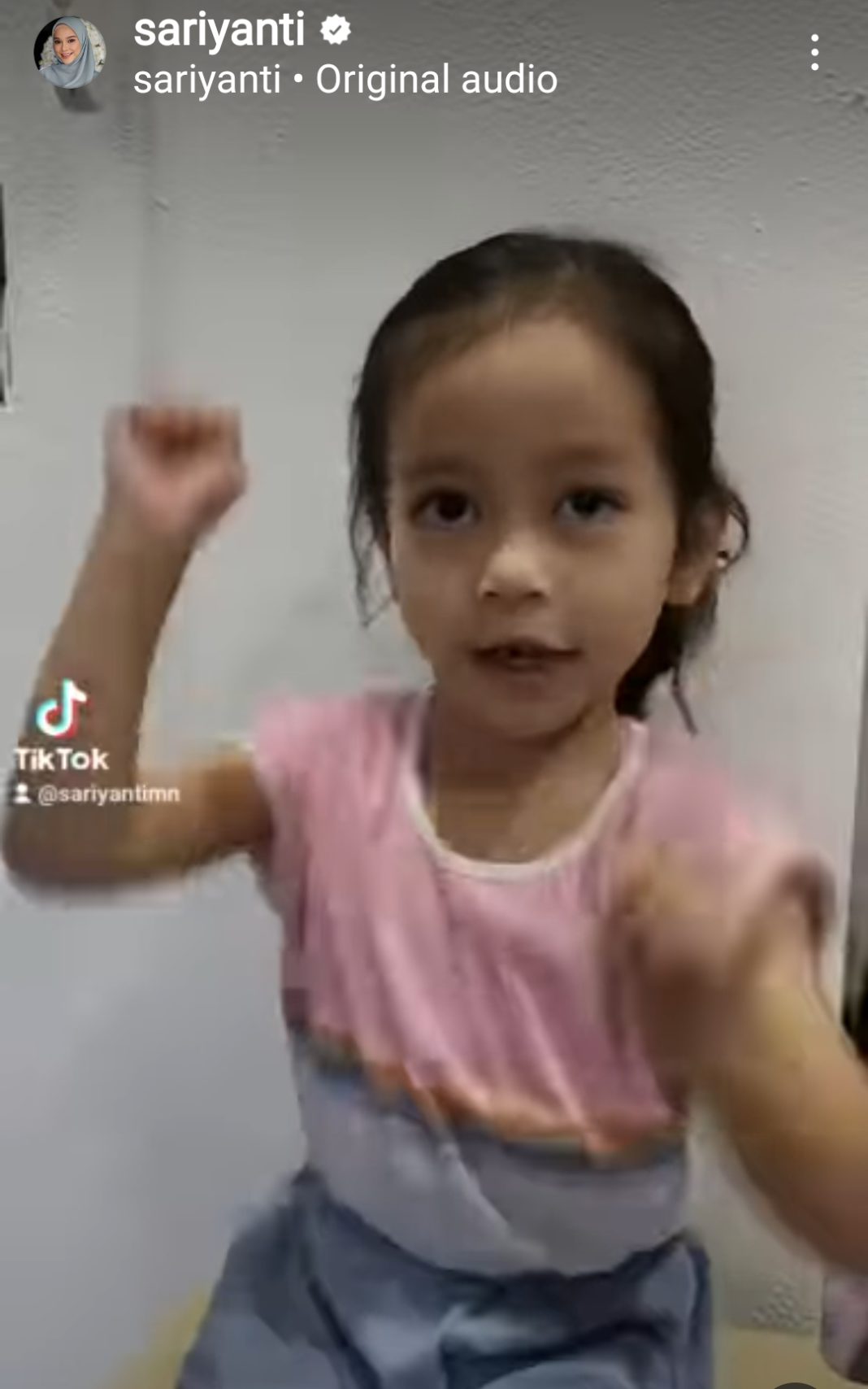 Bukan Main Lagi Anak Dara Jep Sepahtu Ni. Main Slime, Speaking Berhabuk Tarik Perhatian Netizen!