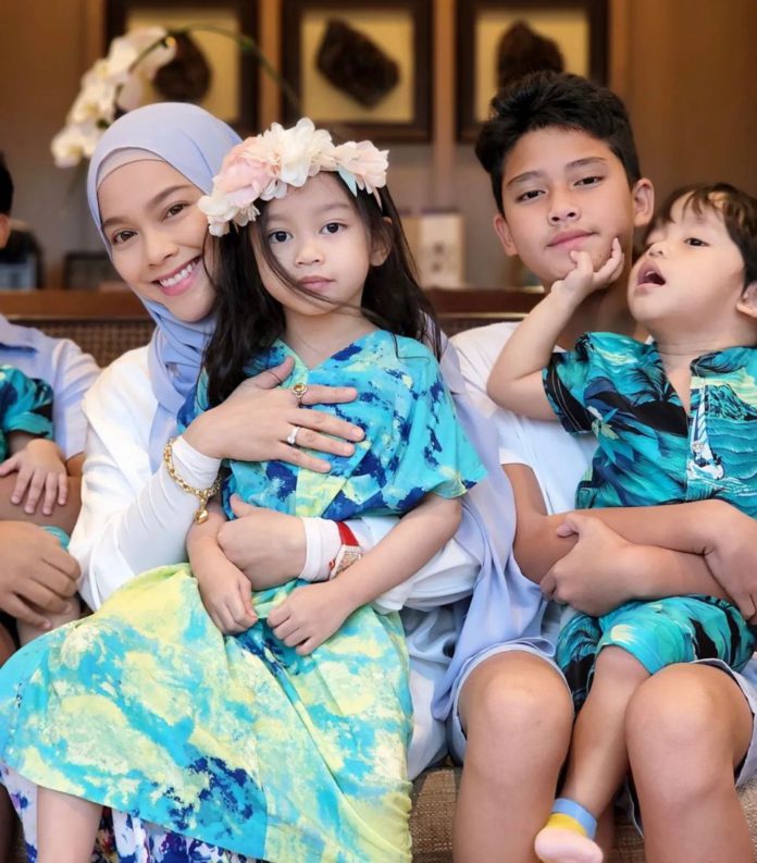 Sari Yanti Kongsi Foto Terkini 5 Anak & Titip Doa, Wargamaya Luah Rasa ...