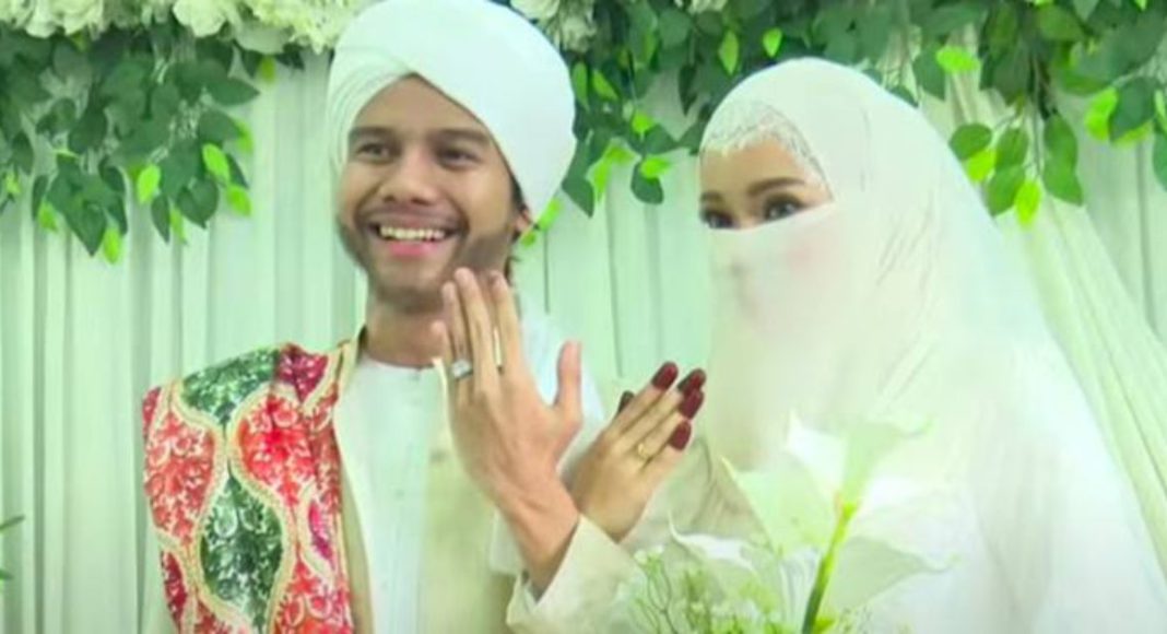 Dai Syed, Hana Ismail Sah Bergelar Suami Isteri! Terima Mas Kahwin Gelang Emas