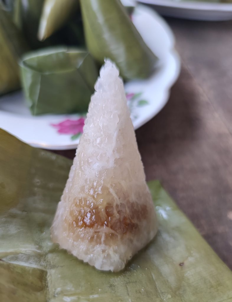 Cara Buat Kuih Abuk Abuk Sagu Mudah & Sedap,Tak Perlu Modal Banyak!