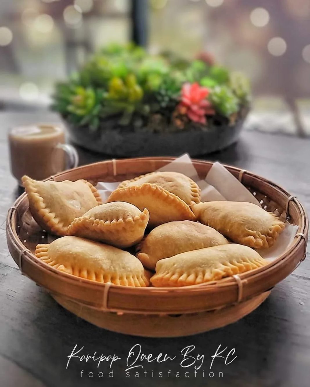 Inti Sedap & Kulit Karipap Rangup, Begini Cara Buat Karipap Daging Kurma!