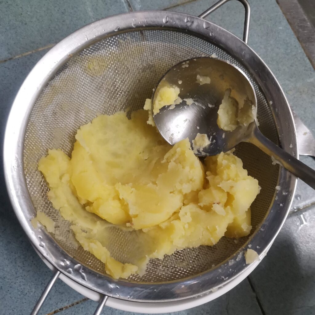 Buat Bingka Roti Tanpa Guna Blender Tapi Teknik Rendam Dan Bakar. Mudah ...