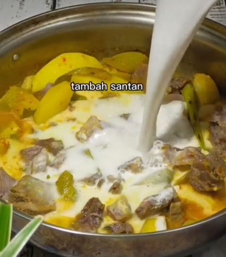 Simple Tapi Sedap. Pisang Muda Masak Lemak Cili Api, Confirm Suami Puji!
