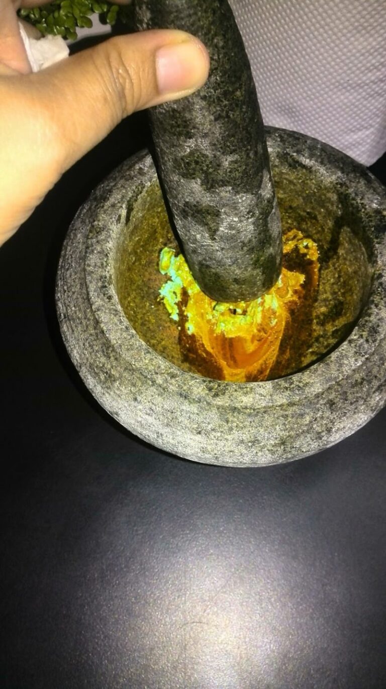 Lesung Batu Ada Kesan Kunyit, Begini Cara Mudah Dan Cepat Nak Hilangkan