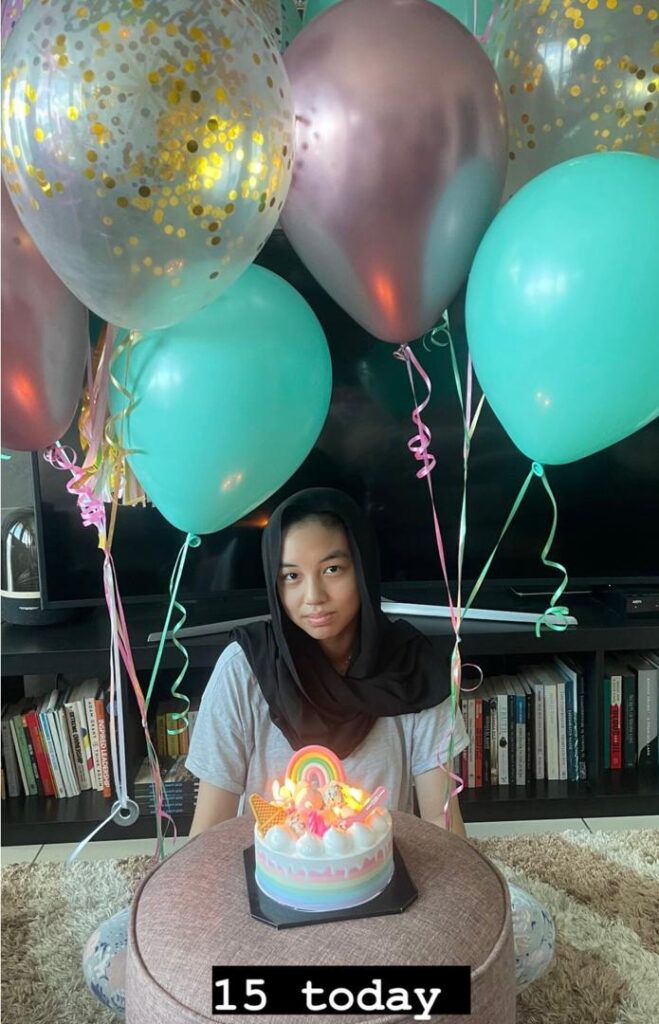 Engku Aleesya Menginjak Usia 15 Tahun, Erra Fazira & Engku Emran Kongsi ...