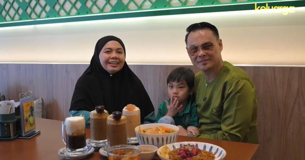 'Sakit Kepala' Buka Restoran? Adam Corrie Dedah Sebab